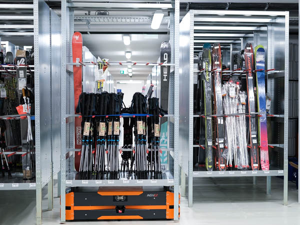 Moving Racks & Mobile Robots | HÖRMANN Logistik